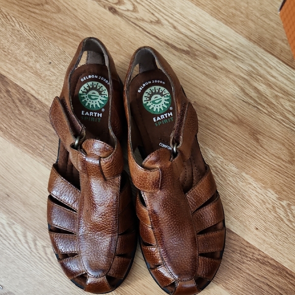 Earth Spirit | Shoes | Earth Spirit Leather Sandals Nwot | Poshmark